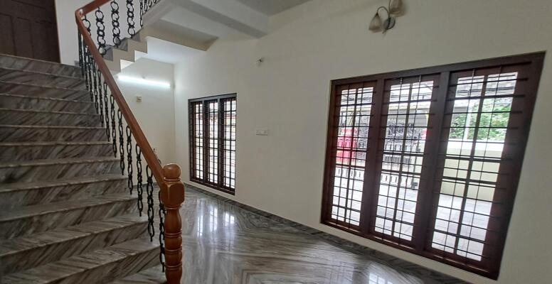 4 BHK House / Villa for sale in Punkunnam Thrissur - 2250 Sq. Ft.