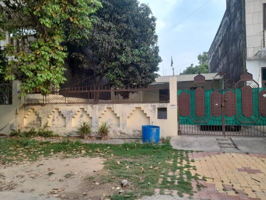 Residential land / Plot for sale in Sector 37 Greater Noida - 239 Sq. Yard.
