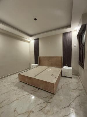 2 BHK Builder Floor for sale in Sector 72 Noida - 1000 Sqft- 1st floor ...