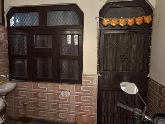 2 BHK House in Block B New Ashok Nagar, Delhi - 2 BHK House for Sale in ...