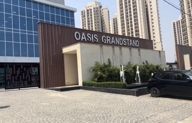 2 BHK / Bedroom Apartment / Flat for rent in Oasis GrandStand Sector ...