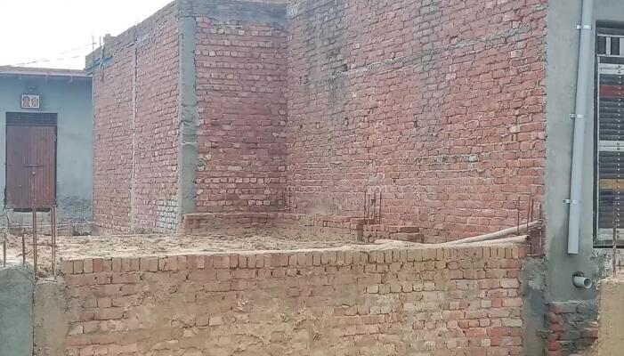 Property in Pavi Sadakpur, Ghaziabad from 5 lakhs to 10 lakhs ...