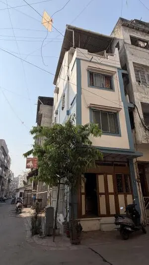 House for Sale in Railway Station Area Surat - House in Railway Station ...