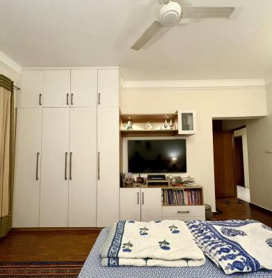 3 BHK Apartment / Flat for sale in DLF Hamilton Court DLF Phase 4 ...