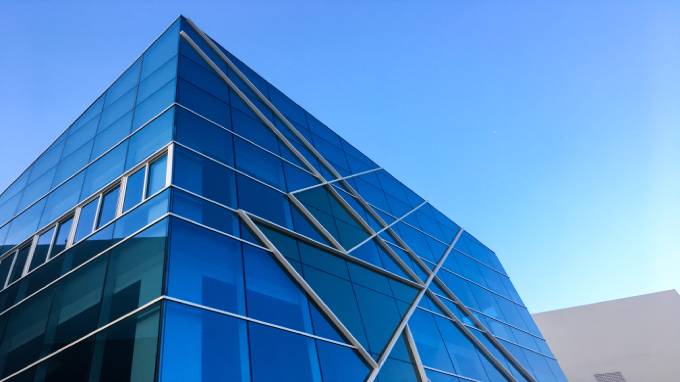 The pros and cons of using glass as a building material