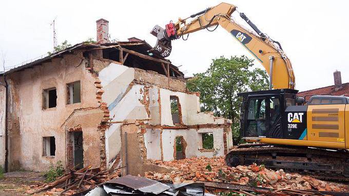 Home Demolition 101: Permits, Methods, Process, Helpful Tips