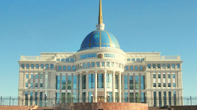 Which is the biggest house in the world: Complete List with size, price ...