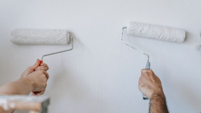 Distemper Paint: Pros & Cons, Prices, Top Brands (2024), Uses Distemper Paint: Pros & Cons, Prices, Top Brands (2024), Uses