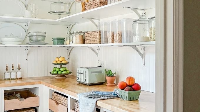 Kitchen Pantry Design: 100+ Ideas on Design, Layout, Lighting, Placement