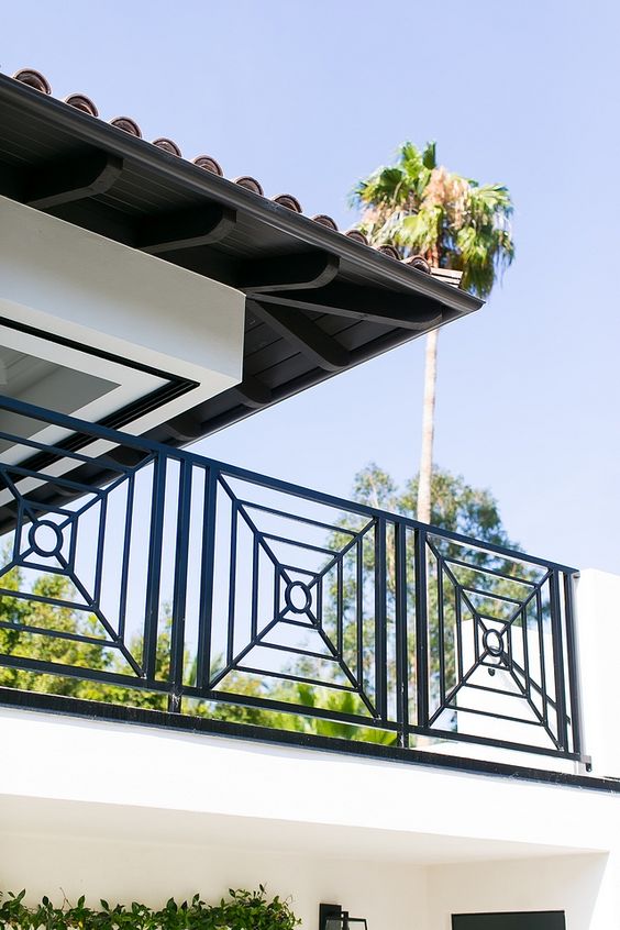 Railing Design (Photos): 45+ Steel, Iron Railing Design For Balcony ...