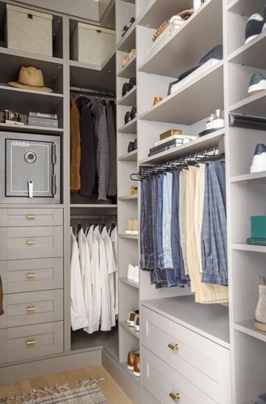 Walk-in Closet Designs (In Photos) with layout, storage, seating ...