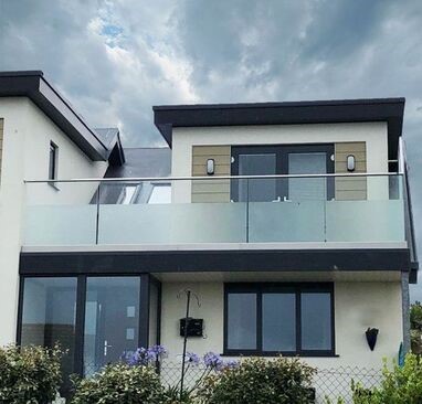 50+ Balcony Grill Designs To Choose in 2024: Glass, Steel, Iron Balcony ...