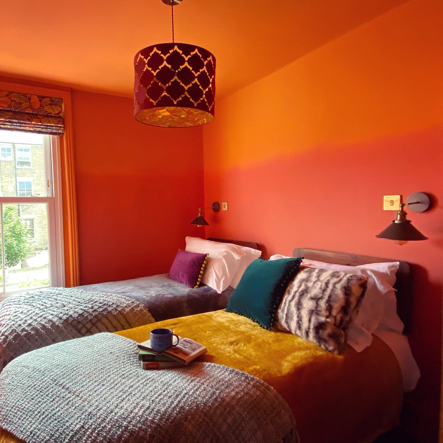 25+ Orange Two-Colour Combination for Bedroom Walls: Latest Designs for ...