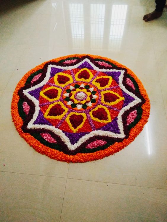 35+ Pookalam Designs for Onam 2025: Traditional & Simple Designs with ...