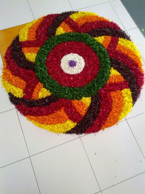 35+ Pookalam Designs for Onam 2025: Traditional & Simple Designs with ...