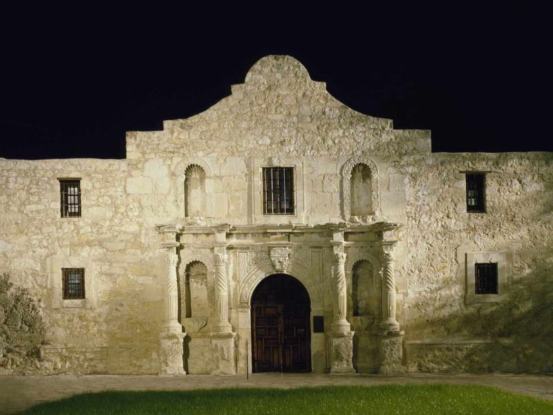 25+ Parapet Wall Design Ideas for roofs, terraces, that will trend in 2025