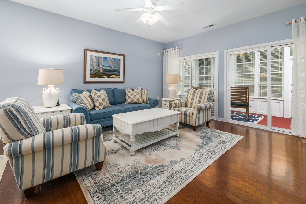 45+ Centre Table Designs For Living Room: Modern, Trending, Marble-Top