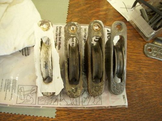 30+ Antique Window Design Ideas For Adding Regal Look To Your Home