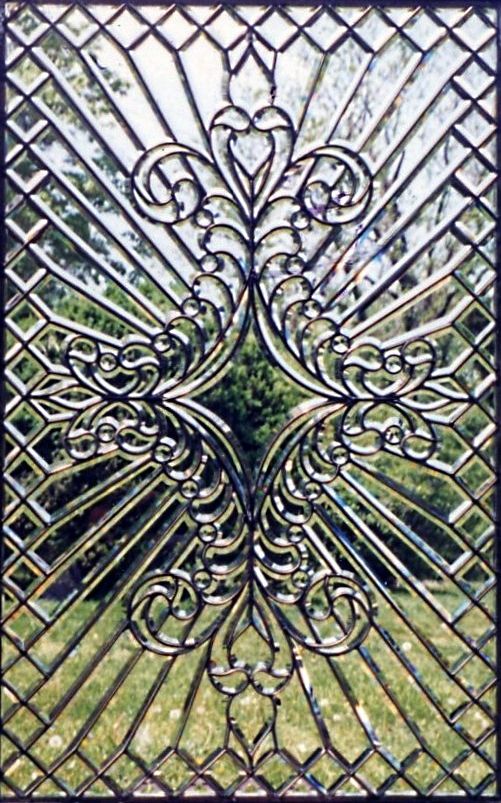 30+ Antique Window Design Ideas For Adding Regal Look To Your Home