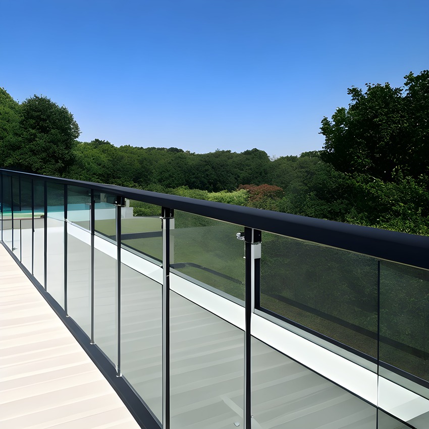 20+ Glass Railing Design Ideas For Your Balcony, Staircase, Roof