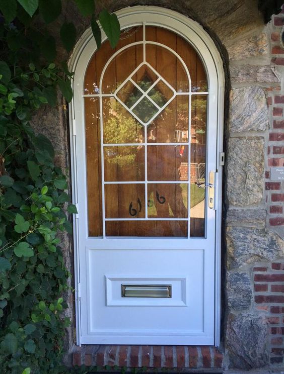 15+ Round Door Designs for Your Home