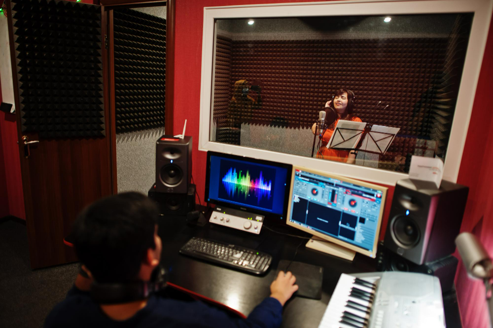 Sound proof room: Meaning, Cost, Materials, Design & Benefits