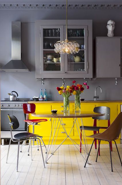 20+ Bright Kitchen Wall Colours: Ideas for Indian, Modern Kitchens