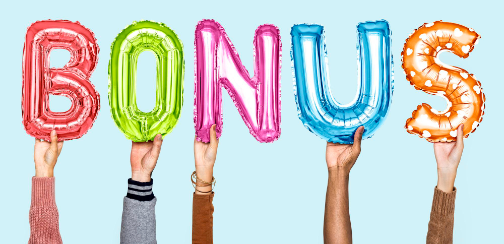 How much tax is deducted from employee bonuses in India?