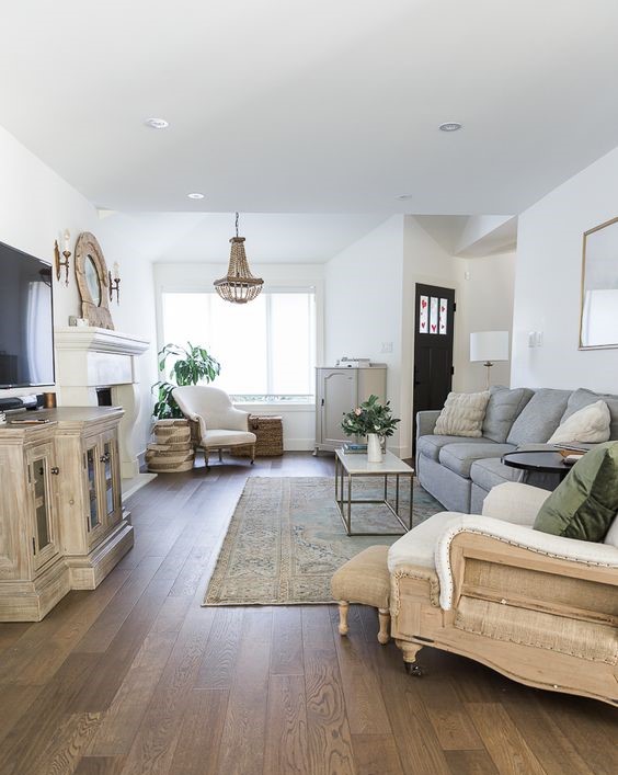 15+ Sofa Positions: Ideas for Small Apartments, Narrow Rooms