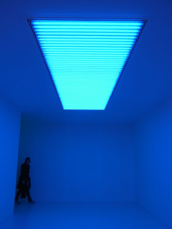 How to Choose the Right Light Colour for Every Room: Tips & Tricks