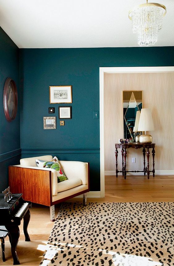 40+ Peacock Green Colour Combination for Walls: Living Room, Bedroom ...