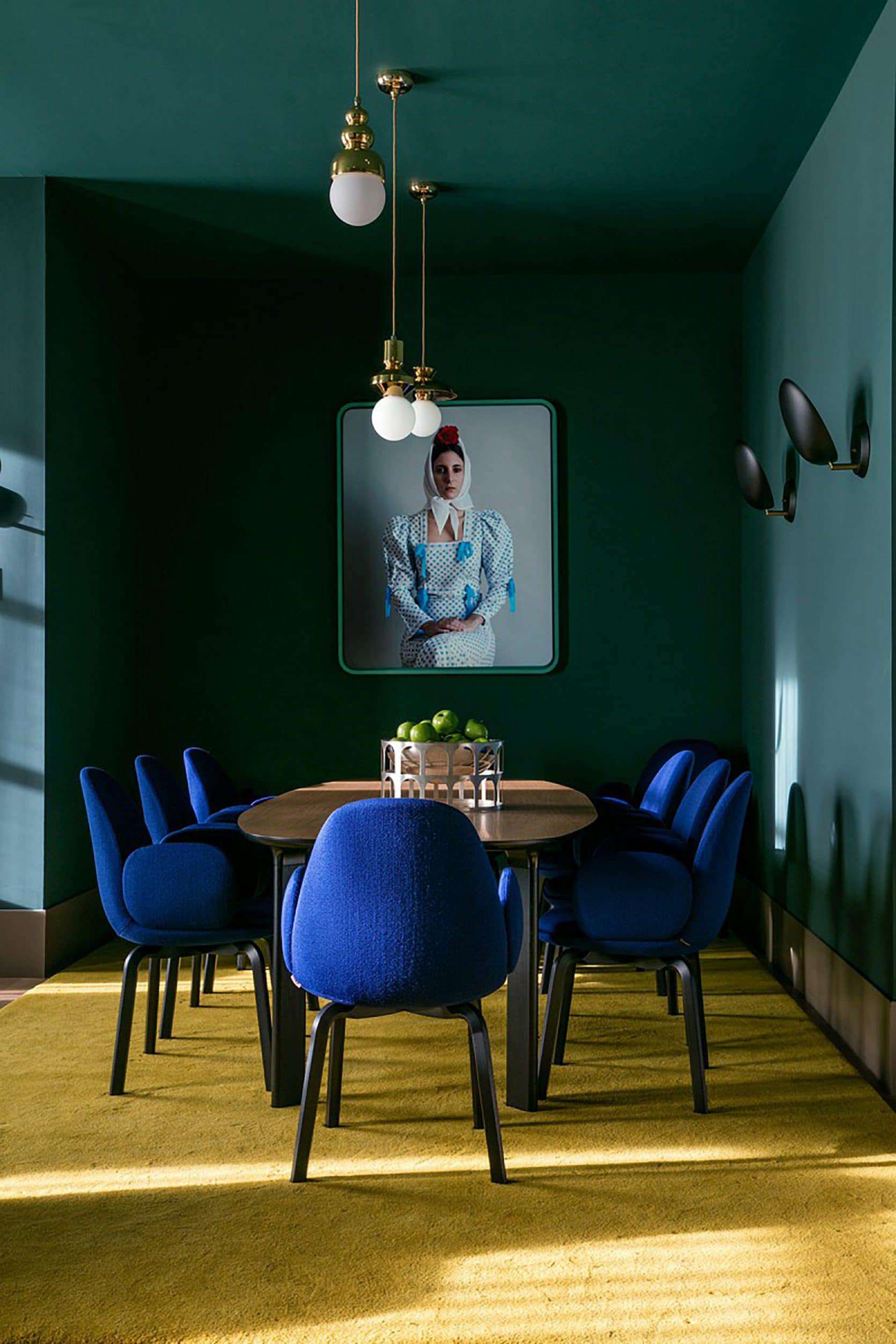 40+ Peacock Green Colour Combination for Walls: Living Room, Bedroom ...