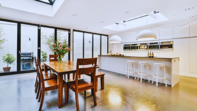 20+ White Colour Combinations ideas for Walls: Interior, Exterior Walls