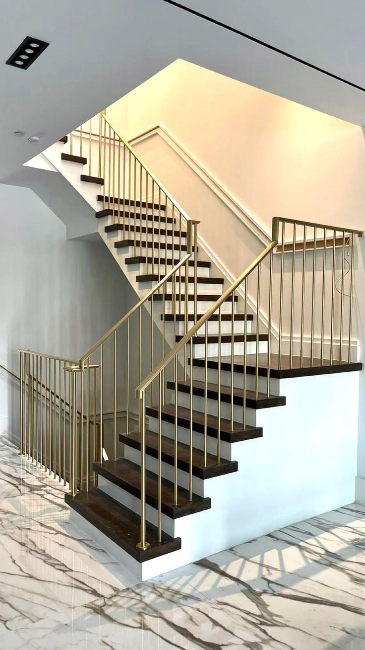 5+ Elegant & timeless marble staircase design ideas in 2025