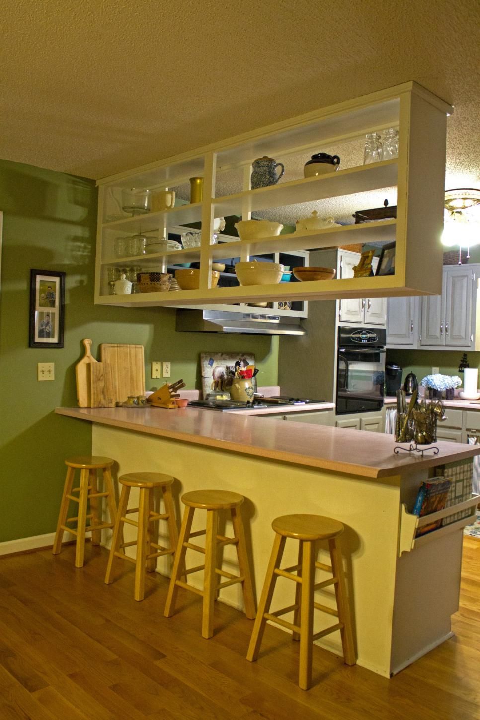 15 Trendy kitchen shelf designs to elevate your cooking space