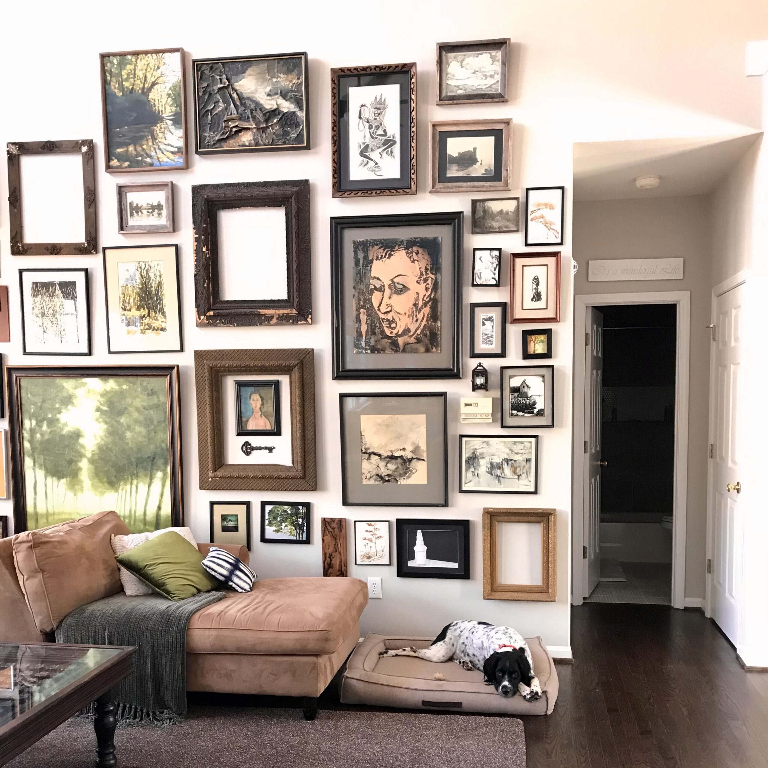 A complete guide to create a perfect gallery wall